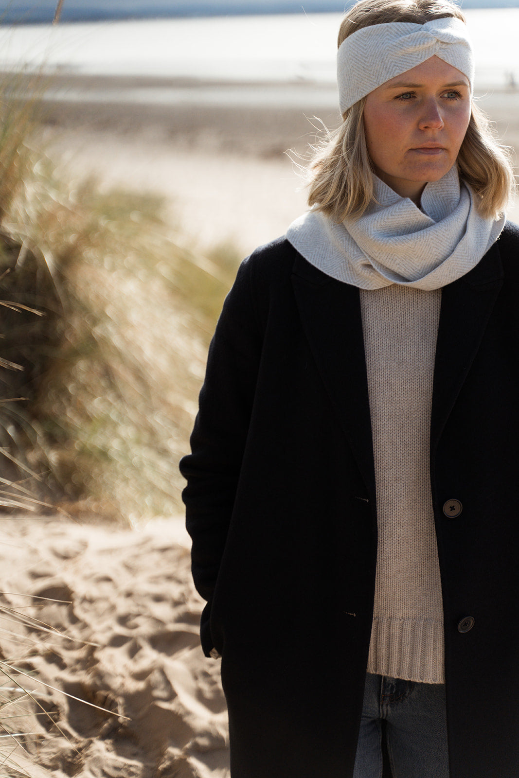 Nuage Herringbone Loop Scarf – Hilaryjanekeyes