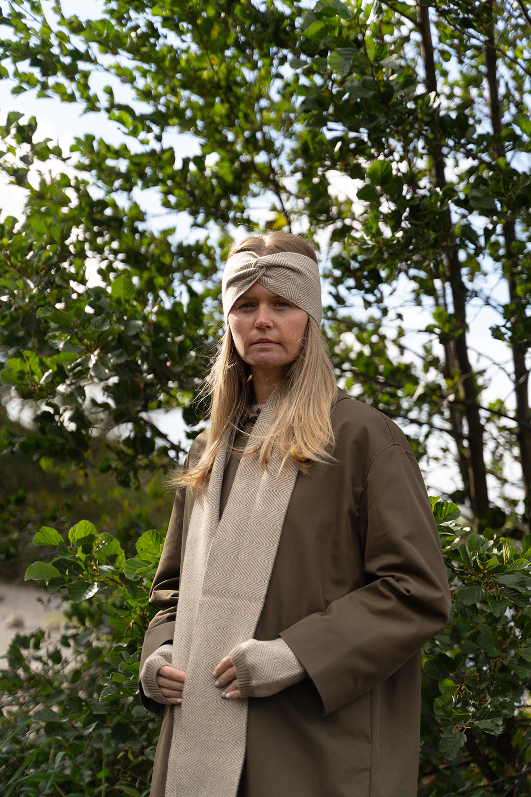 Herringbone Wristwarmers Oat – Hilaryjanekeyes